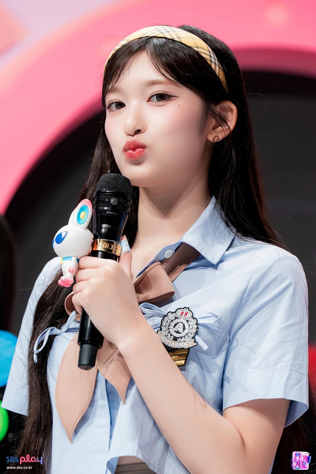 250704 MC Leeseo @ SBS Inkigayo (Behind Pics feat. MCs Moon Seonghyun & ZEROBASEONE Yujin ...