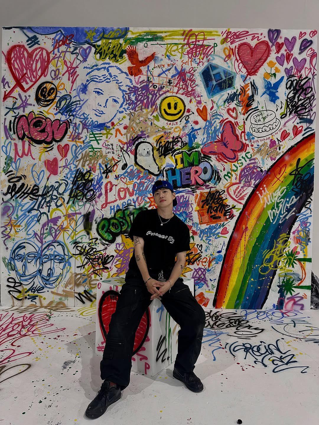 Feeldog (former UNB, BIGSTAR) reveals he is behind the artwork featured ...