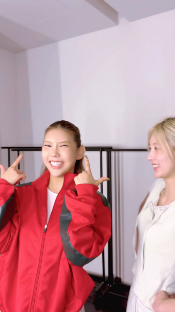 251029 IVE Official TikTok Update with Gaeul (feat. Simeez) - your ...